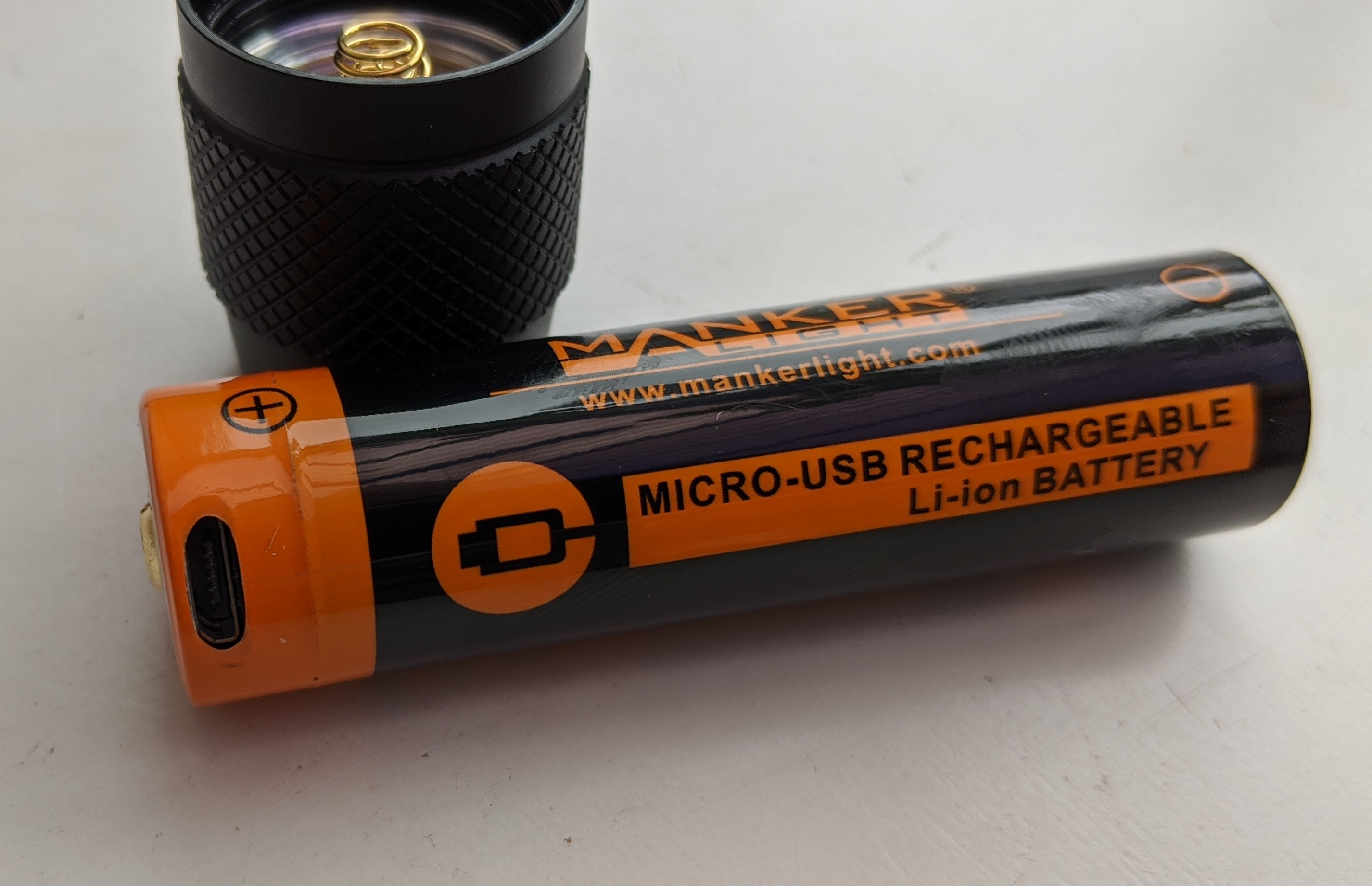 Manker MC12 flashlight review – Dave's Tech Reviews